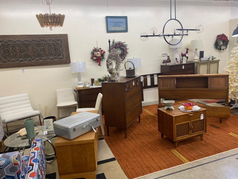 Riverside Centre Antique Mall – Cincinnati's # 1 Antique Mall
